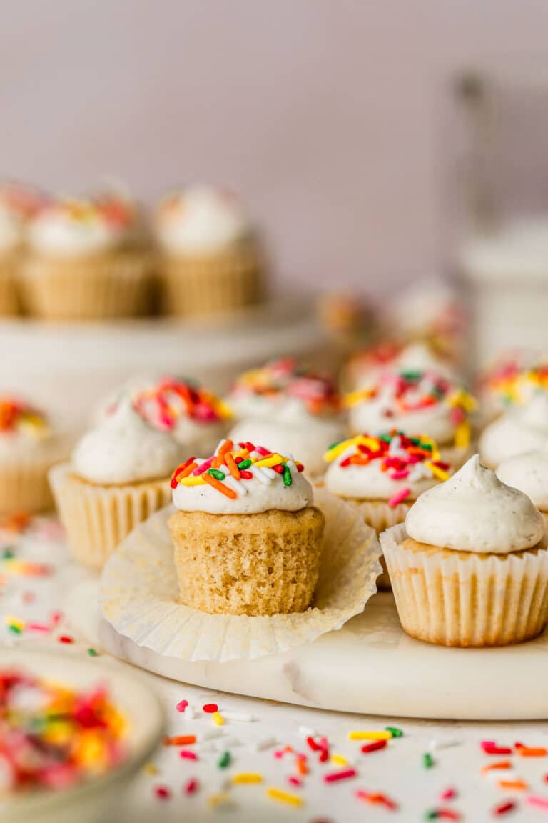 Super Easy Mini Vanilla Cupcakes • Sunday Table