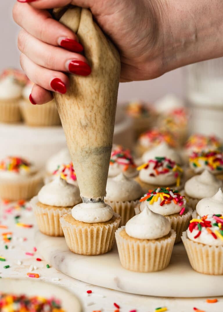 Super Easy Mini Vanilla Cupcakes • Sunday Table